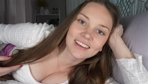 Her Latest Video Did You Fall Asleep With Her Rasmrdarlingofficial