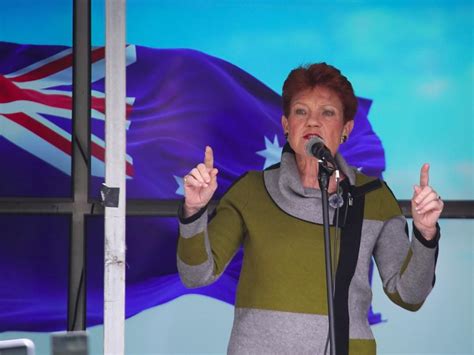 Pauline Hanson Tells Melbourne Rally She ‘wouldnt Move To Victoria