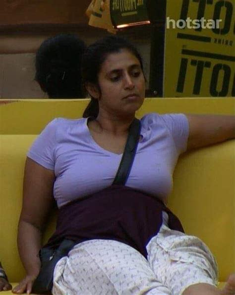 Uncontrollable 💦 Uffff 😍😍 Kasthuri Spicy Actress Updates Facebook