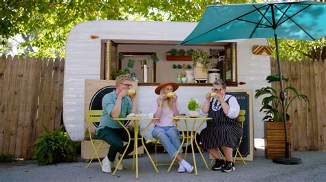 Swedish Death Cleaning Finds The Purpose Behind Your Stuff Los