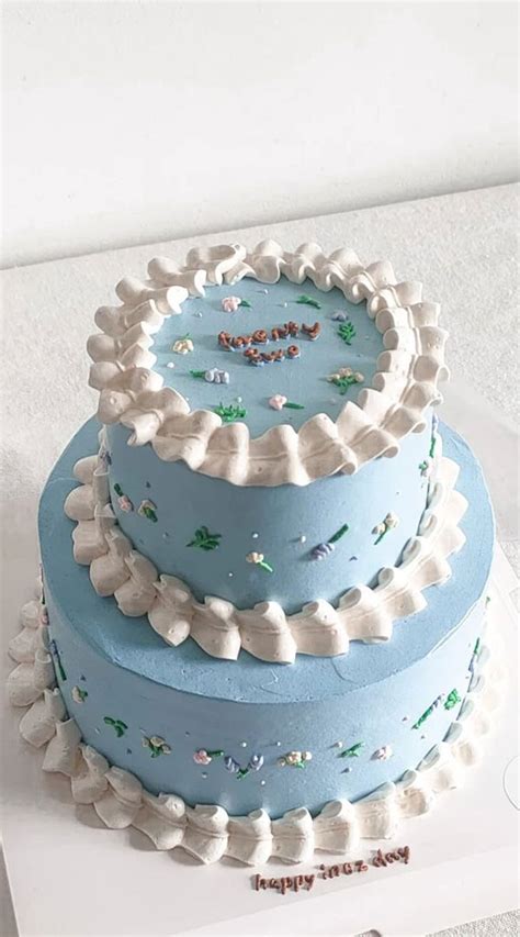 50cute Minimalist Buttercream Cakes Blue Two Tier Vintage Cake