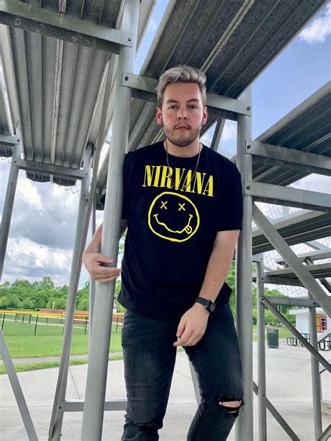 Hot Topic Ht Style X Tyler Szalkowski Tyszal😝 Smell Facebook