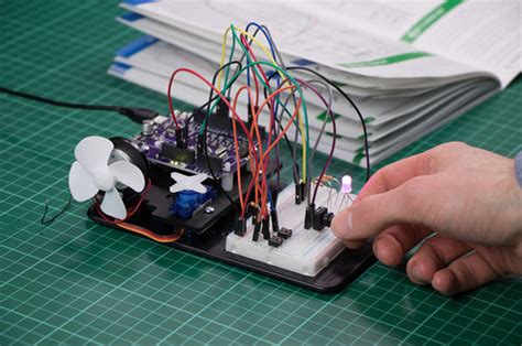 Kitronik Inventors Kit For Arduino Exp 10 Using An Rgb Led Kitronik Ltd