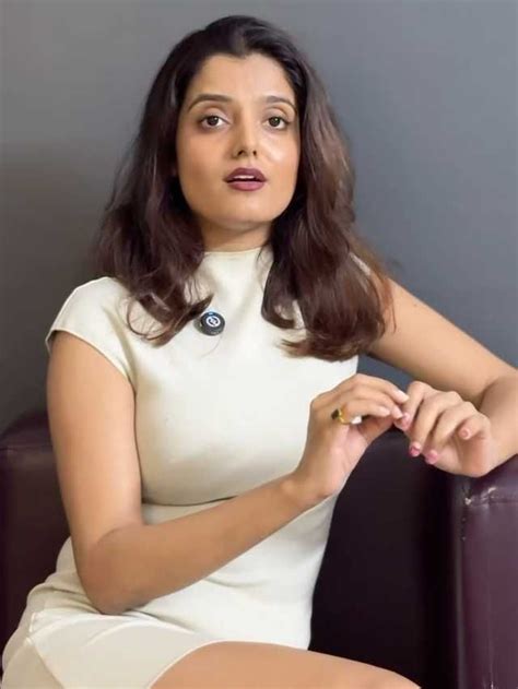 अरे सेम टू सेम कंगना रनौत मराठी अभिनेत्रीचा व्हीडिओ प्रचंड व्हायरल