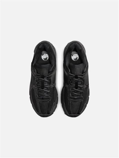NIKE Zoom Vomero 5 "Triple Black" SNEAKER