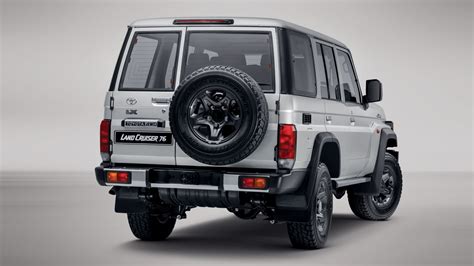 Land Cruiser 76 Sw Rear