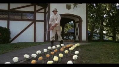 Murray Hitting Flowers With Golf Clubs In Caddyshack 