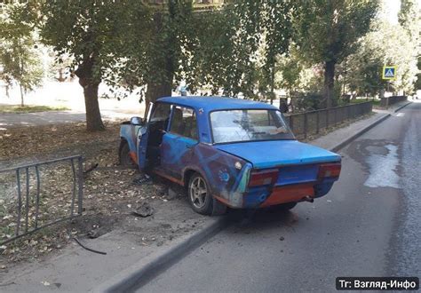 👀 Синяя «пятерка влетела в забор на Рахова ЗС ЗЛОЙ САРАТОВЕЦ САРАТОВ