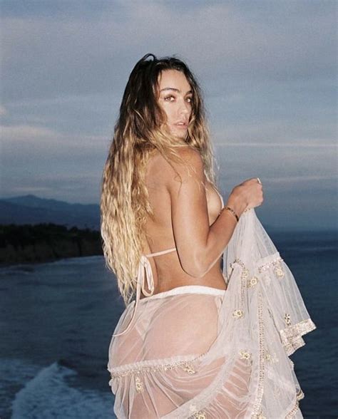 Sommer Ray Pic