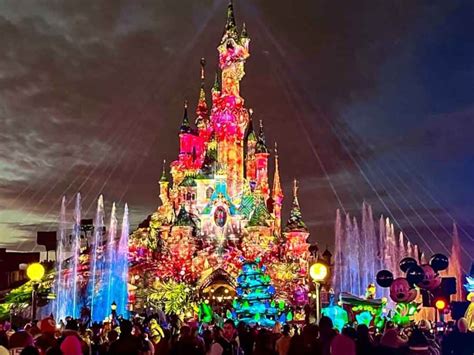 All The Free Shows At Disneyland Paris And My Top Picks