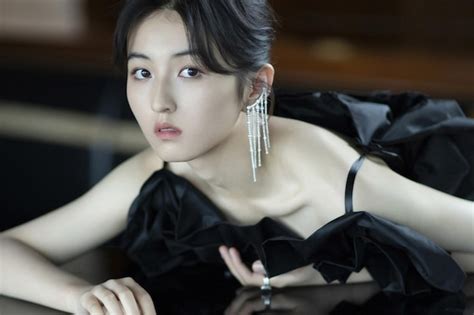 Premium Photo Chinese Beauty Cute Girl