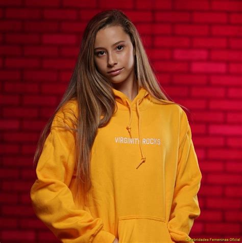Celebridades Femeninas Oficial Avaryana Rose Belleza Incipiente