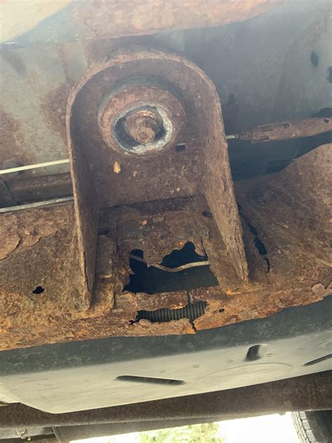03 Dodge Dakota frame rust : r/MechanicAdvice