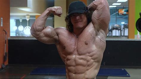 Sam Sulek Qui Est Le Nouveau Phénomène Du Bodybuilding