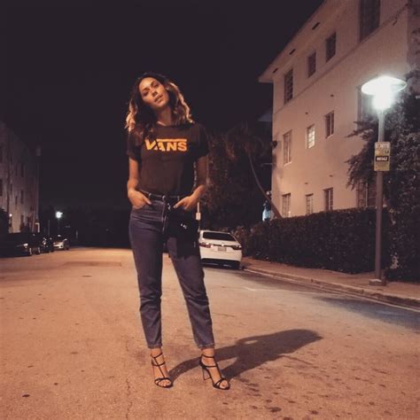 Vídeo Namorado De Débora Monteiro Filma Momento íntimo Movenotícias