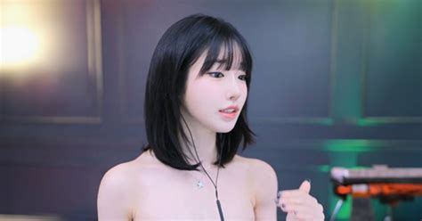 과즙세연 “방시혁과 친언니 알던 사이···우연히 만난 것 아냐”