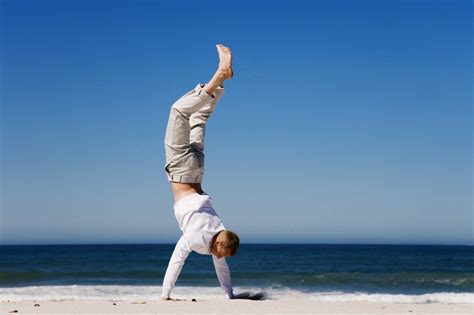 How To Walk On Your Hands For Beginners