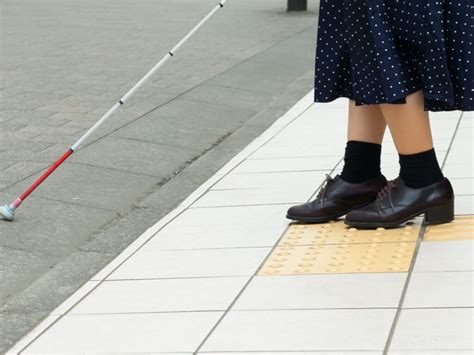 視覚障害者の悩みとその相談方法 Spotlite