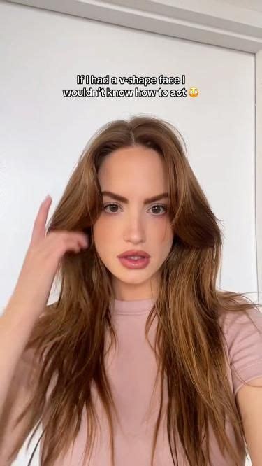 Hayley Baylee V Shape Face V Shape Face
