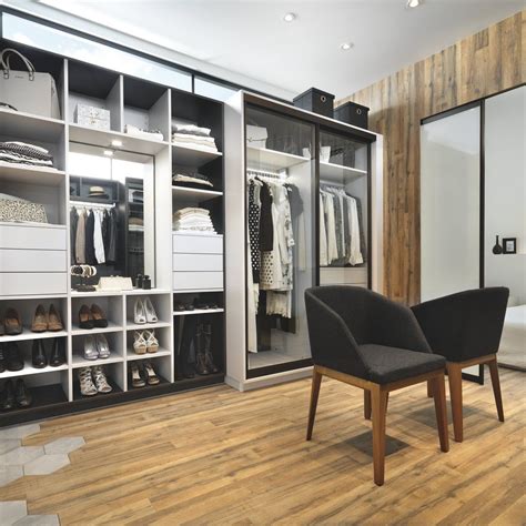 Dressing De Luxe Femme