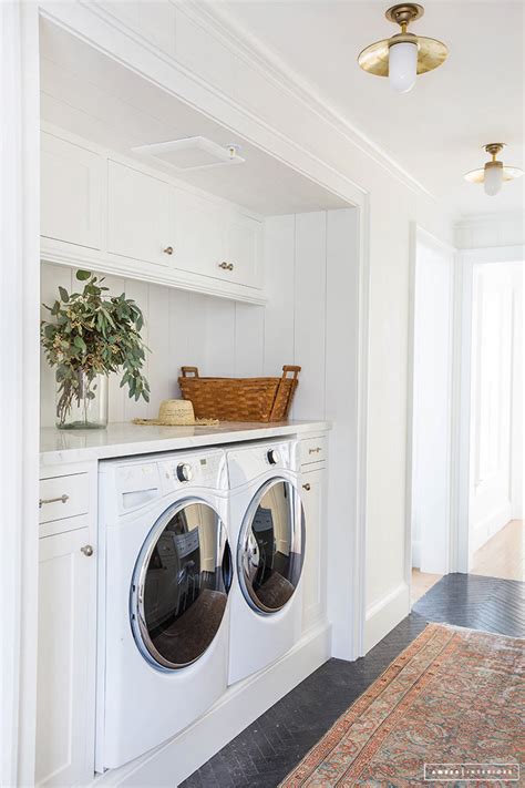 Modern Utility Room Design Blending Functionality And Style In