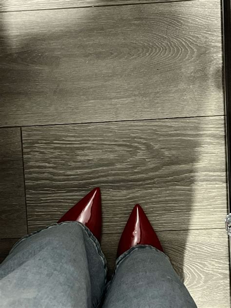 Kitten Heels Baggy Jeans In 2025 Kitten Heels Cute Shoes Heels