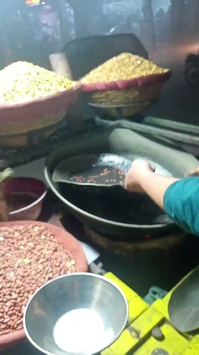 مونگ پھلی 😋 Shorts Youtubeshorts Viralshorts Youtube