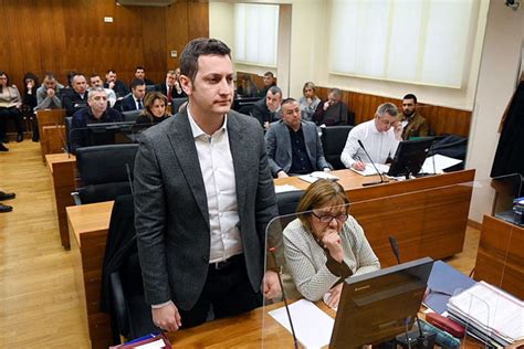 Маске које увозио Промединг према сертификату су лична заштитна опрема Glas Srpske