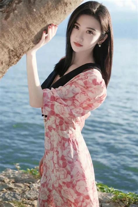 Four Years After Zhang Jike Broke Up With Jing Tian He Was Sent To The