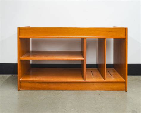 At Auction Mid Century Modern Teak Veneer Stereo Cabinet 25 X 41 12