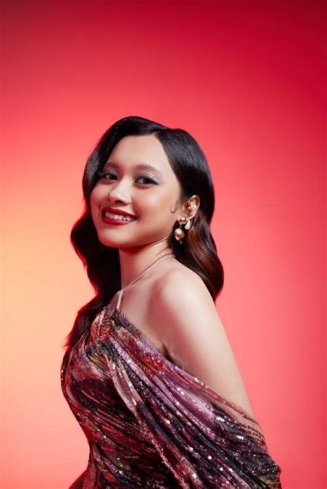 Rahasia Risa Amel Tetap Fresh Saat Lagi Galau Okezone Celebrity