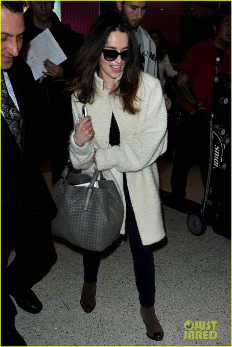 Emilia Clarke Photobombed At Lax Airport Photo 3027179 Emilia