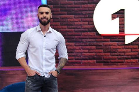 Водителот Стефан Лазаров од „Ексклузив“ направи трансфер во друга телевизија дознајте каде