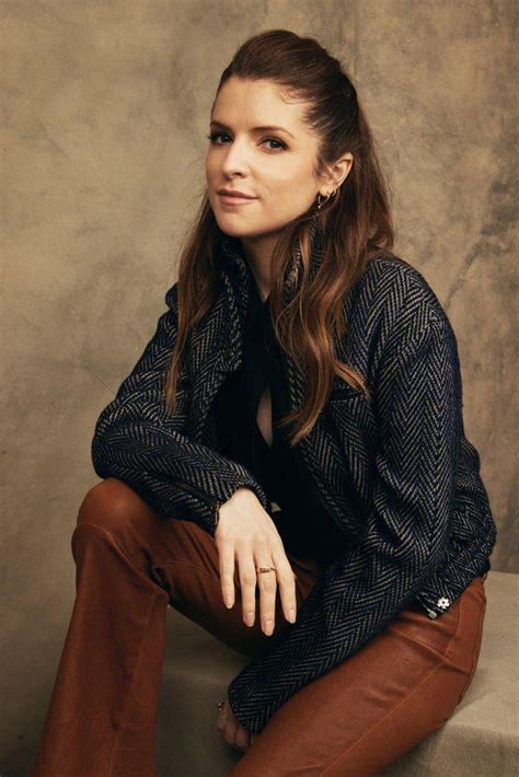 Anna Kendrick Vs Jennifer Lawrence Rpickoneceleb