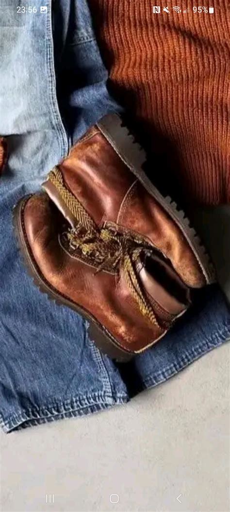 Need help identifying these : r/Boots