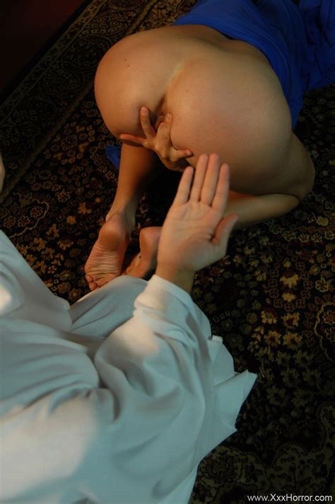 طاعات و عبادات اسلامی با کس محجبه