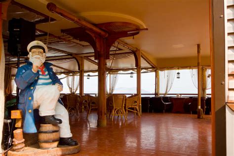 Lazy Bum Captain By Walterkv On Deviantart