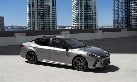 El Toyota Camry 2026 Estrena La Edición Nightshade Y Nuevas Opciones