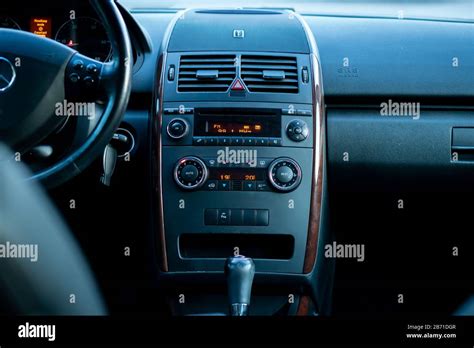 Mercedes Benz W203-year 2005, Avantgarde equipment, black metallic ...