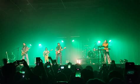 Konser Kedua Fazerdaze Di Jakarta Mbak Amel Tetap Memukau Live