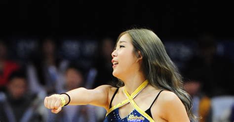 치어리더 미녀의 주먹맛은 [mk포토]