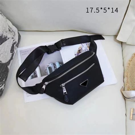 Luxury Designer Triangle Bum Bag For Women And Men Fashionable Body