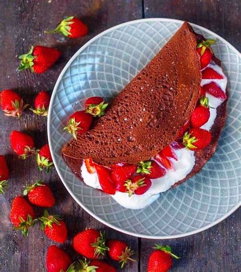 ჯანსაღი შოკოლადის ფანქეიქები მარწყვით Feedc