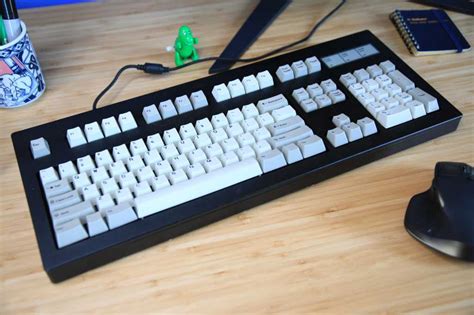 Model F Ultra Compact Keyboard Review It Somehow Improves On Ibms Classic The Isnn