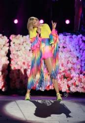 Appearance Taylor Swift Performing At Iheartradio Wango Tango