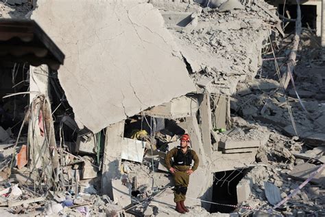 Photos From Irans Missile Attack On Israel June 14 2025 Reuters