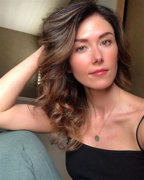 Jewel Staite R Prettygirls