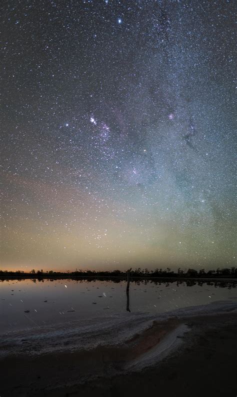 Oc Nyeeruna Orion And Kambugudha Hyades Setting In The Airglow