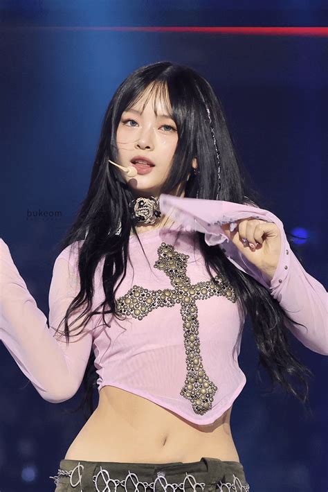 Newjeans Hanni R Kpopfap