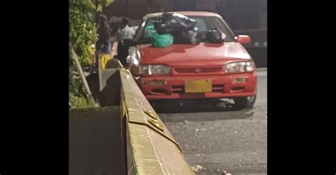 Le Llenaron El Carro De Basura Por Impedir El Paso Del Camión